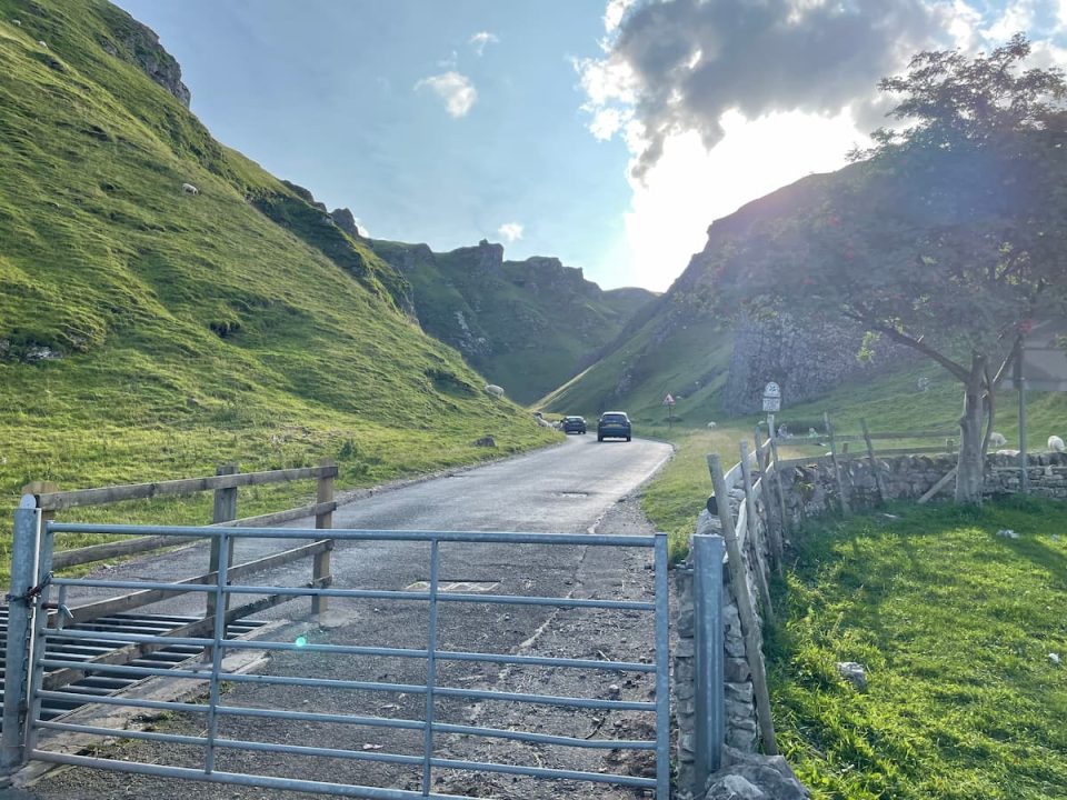 Castleton Walks: Top 3 Circular Routes from the Village | PeakDistrict.org