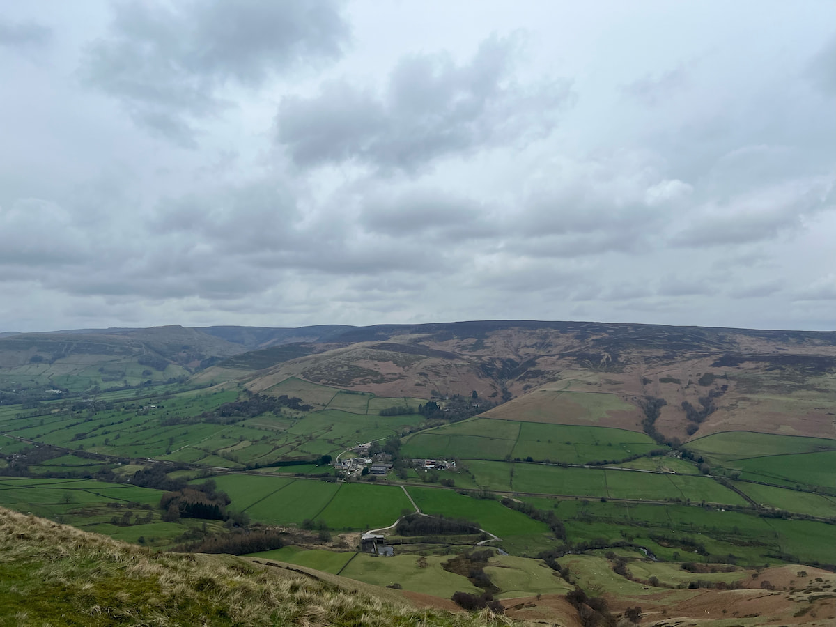3 Stunning Mam Tor Walking Routes (Circular): Parking Info & More