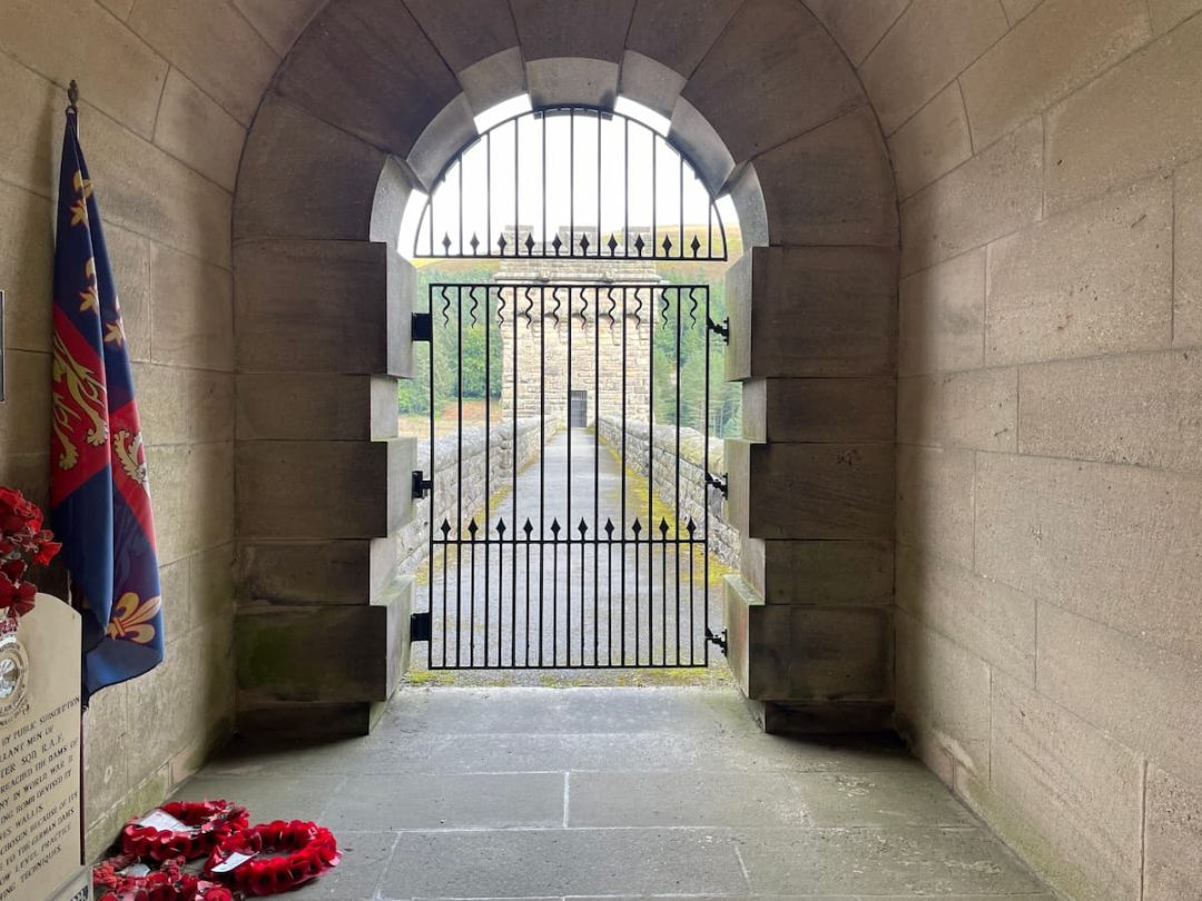 Derwent Dam & Reservoir Walk (Circular - With a Killer View)