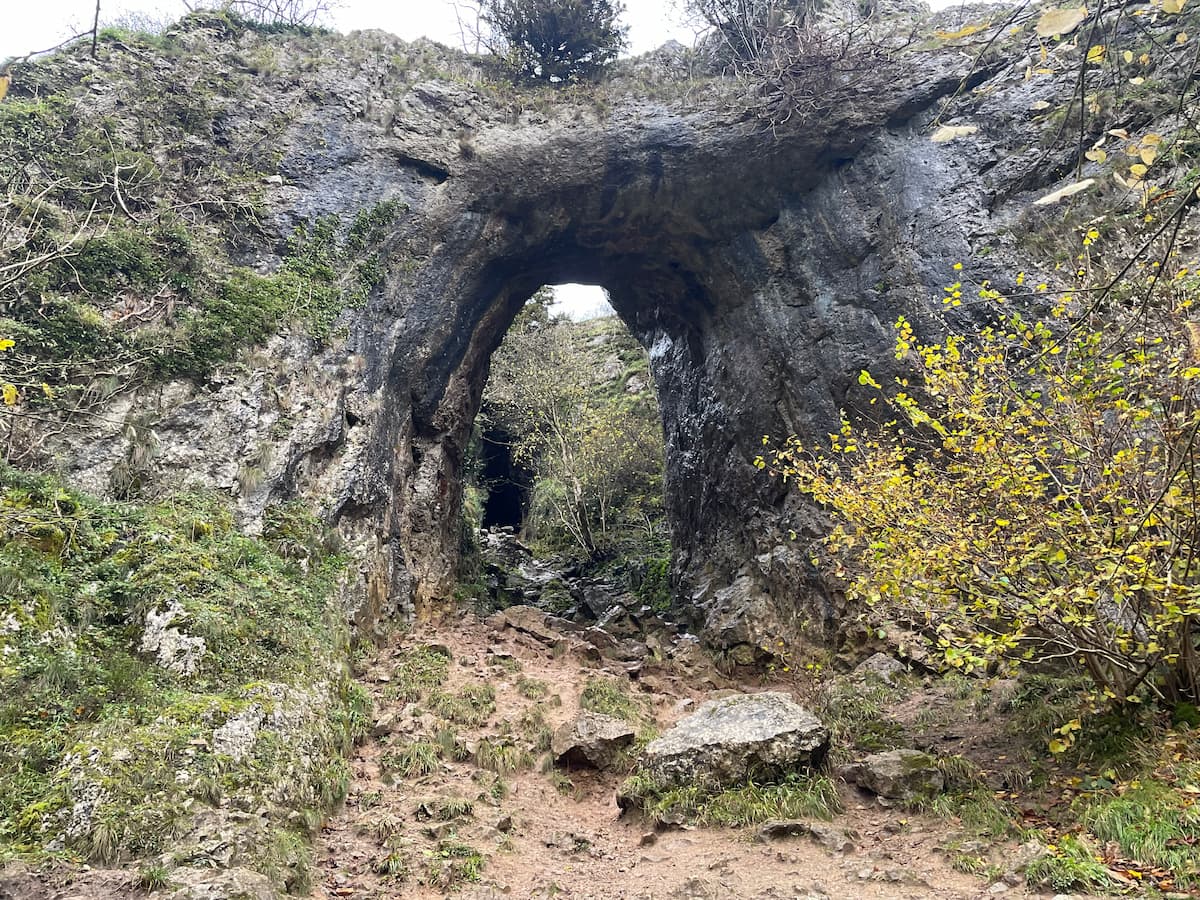 Reynard's Cave (Kitchen), Dovedale: Walk & Visiting Guide ...