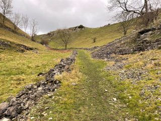 Lathkill Dale Walk & Waterfall (7km Circular Route) | PeakDistrict.org