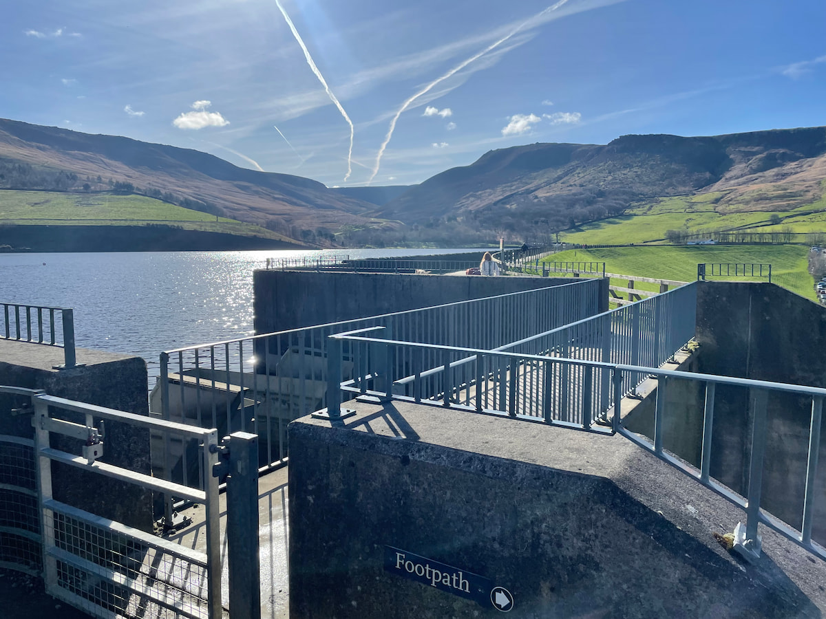 The Trinnacle Trail Walk from Dovestone Reservoir (Circular ...
